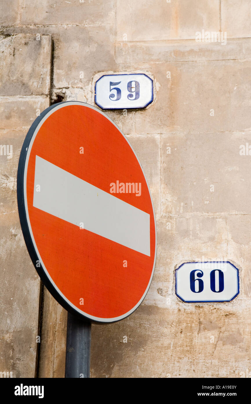 Road marking no entry hi-res stock photography and images - Alamy