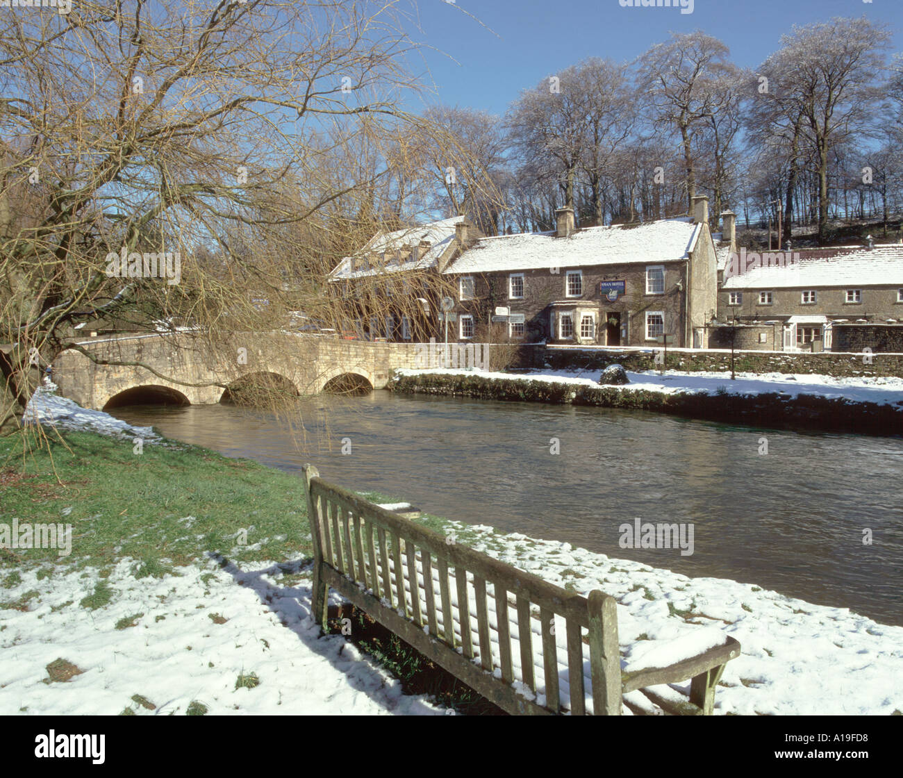 Cotswolds bibury winter snow hi-res stock photography and images - Alamy