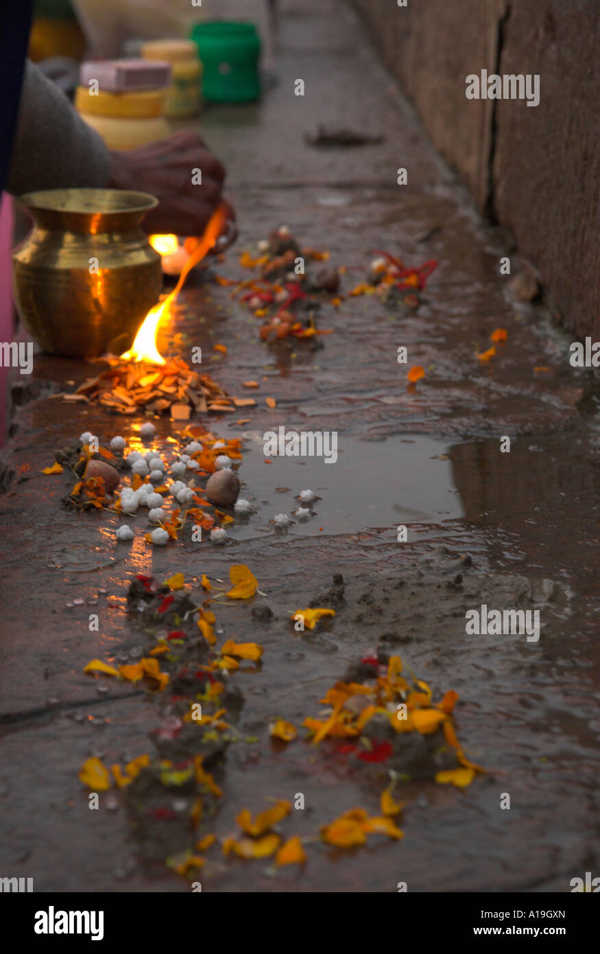 India Uttar Pradesh Ganges valley Varanassi Kedar ghat at sunrise Close ...