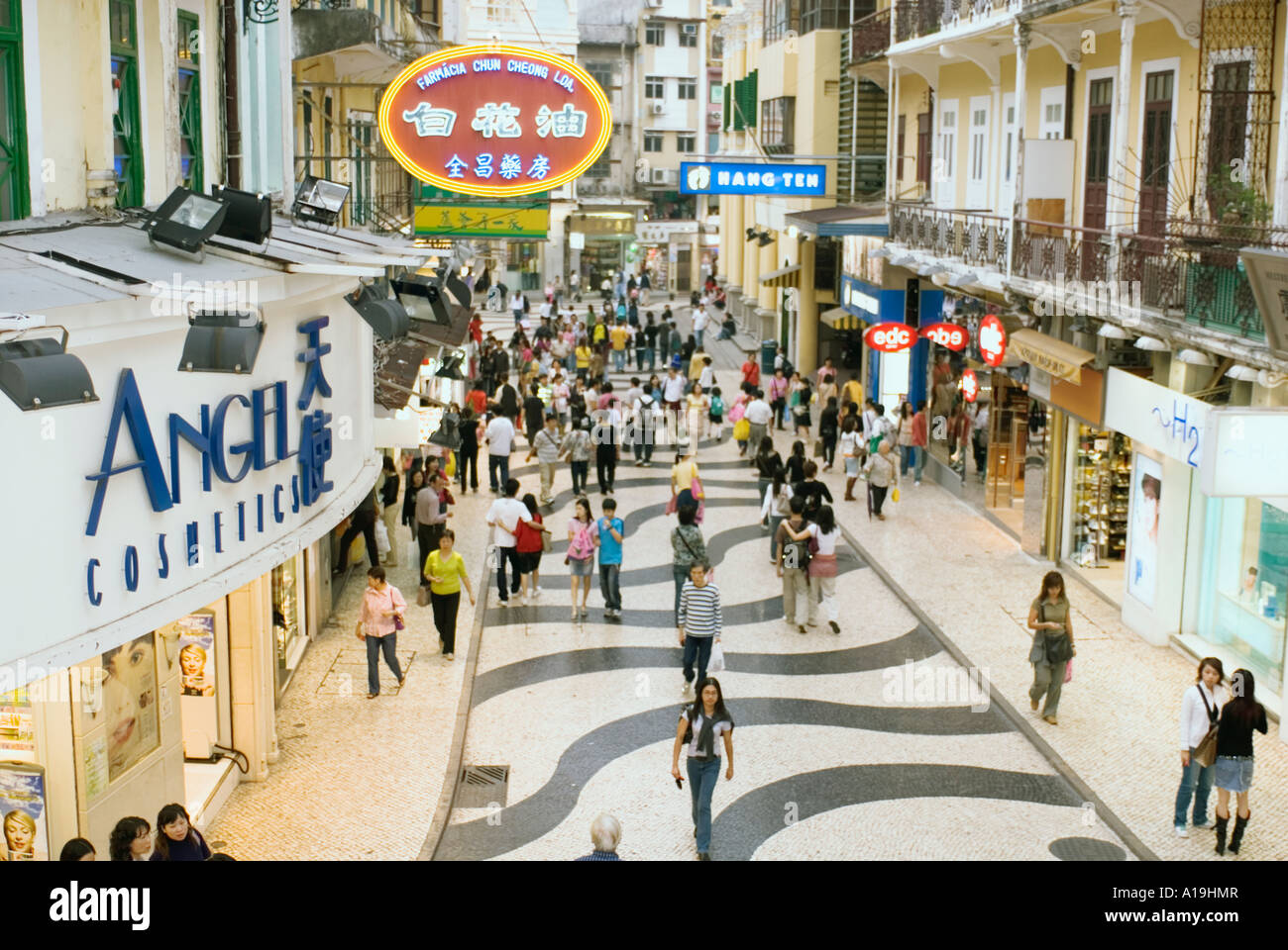 Macau street view hi-res stock photography and images - Alamy