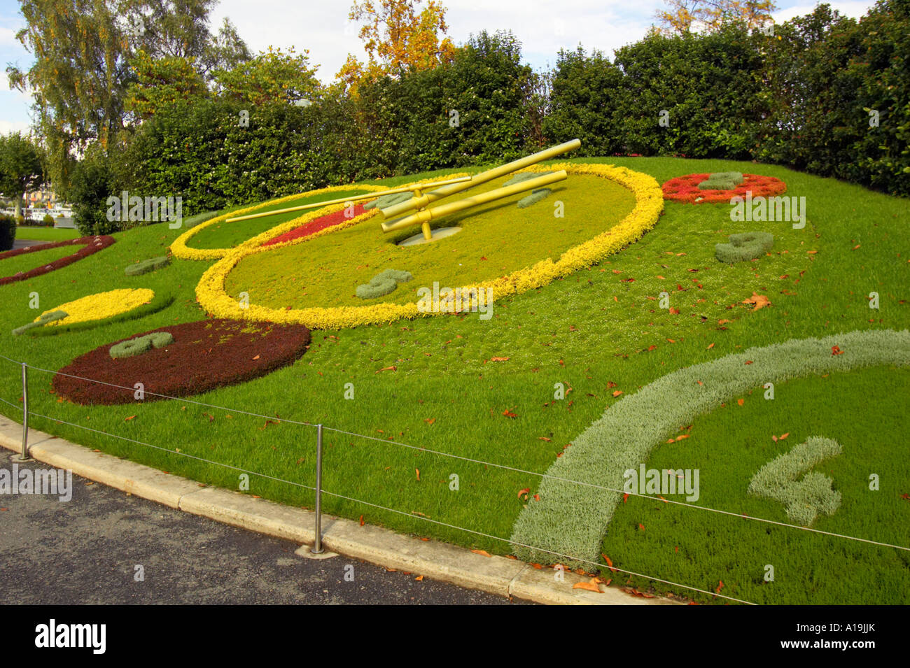 Floral clock europe hi-res stock photography and images - Alamy