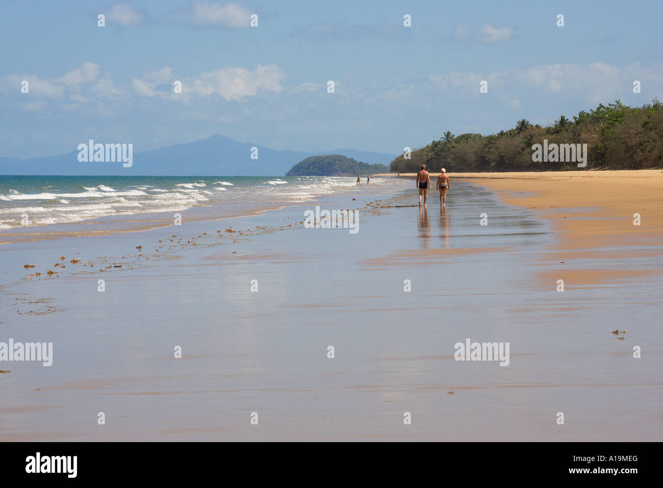 Mission beach australia hi-res stock photography and images - Alamy