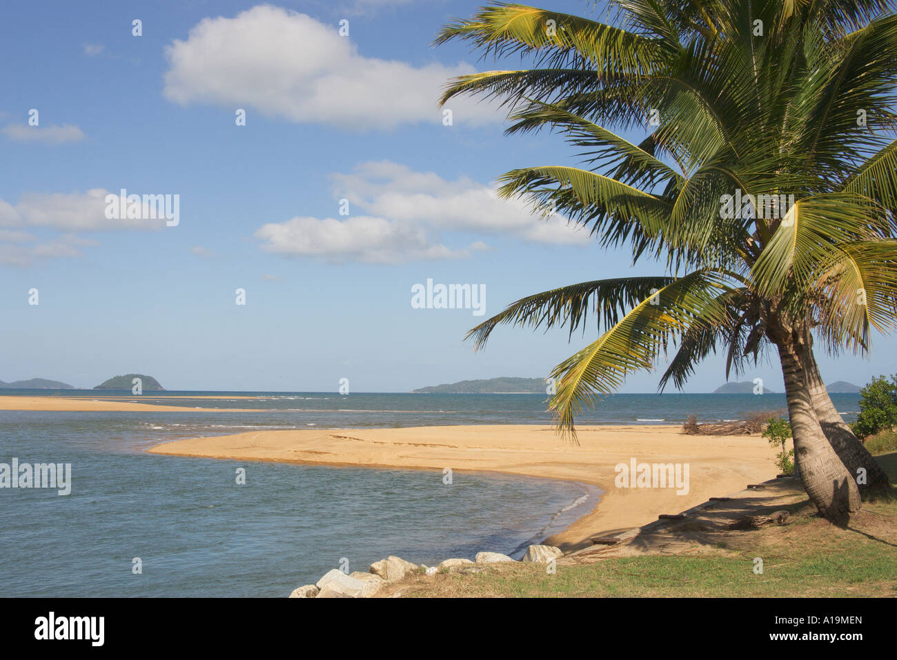 Hull heads hi-res stock photography and images - Alamy