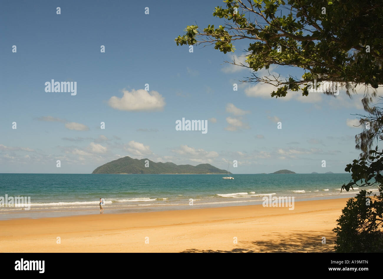 Dunk island resort hi-res stock photography and images - Alamy