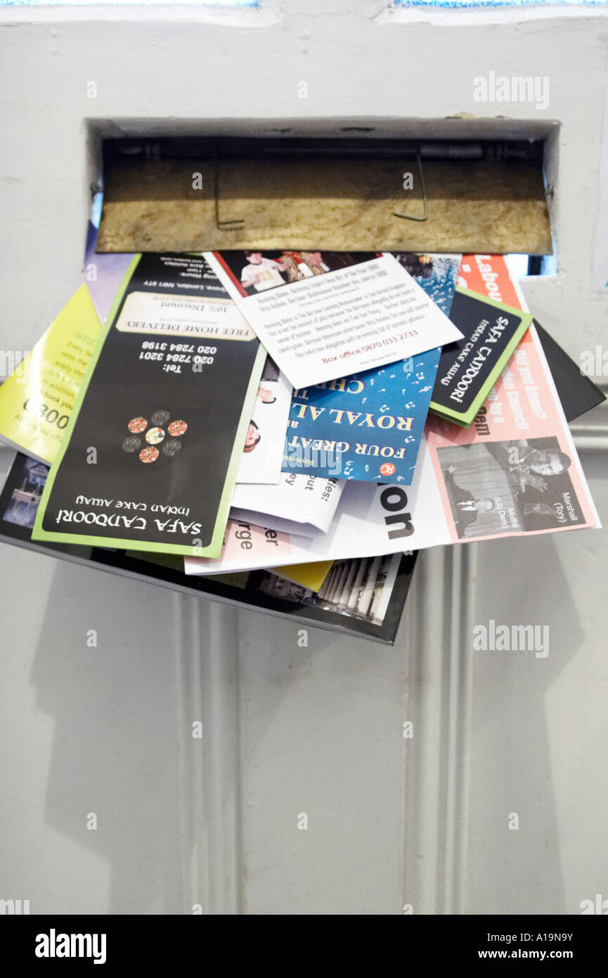 Junk mail hi-res stock photography and images - Alamy