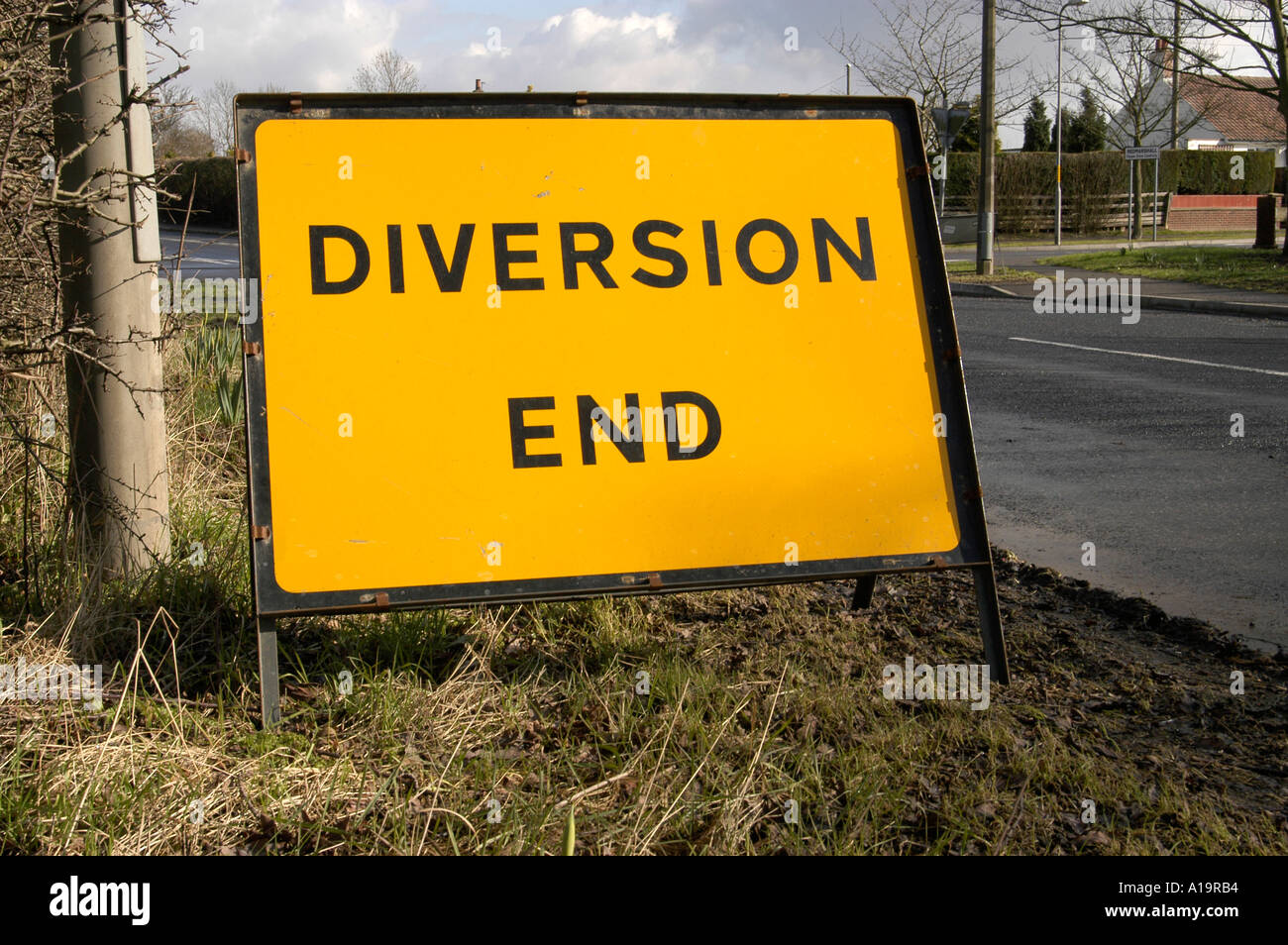 diversion end sign Stock Photo - Alamy
