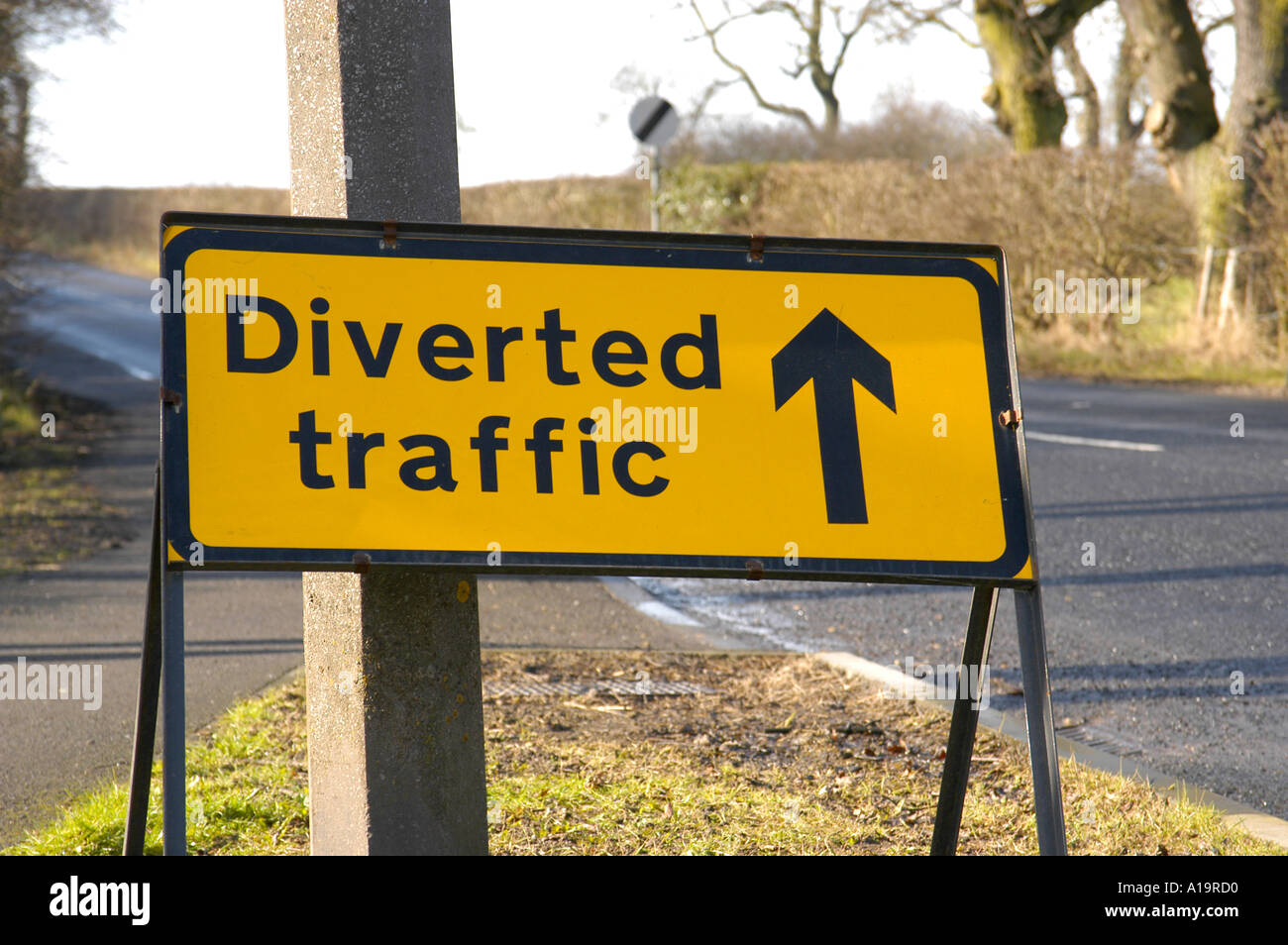 Divert hi-res stock photography and images - Alamy