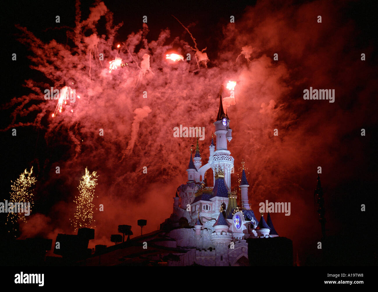 Disneyland paris castle fireworks hi-res stock photography and images ...