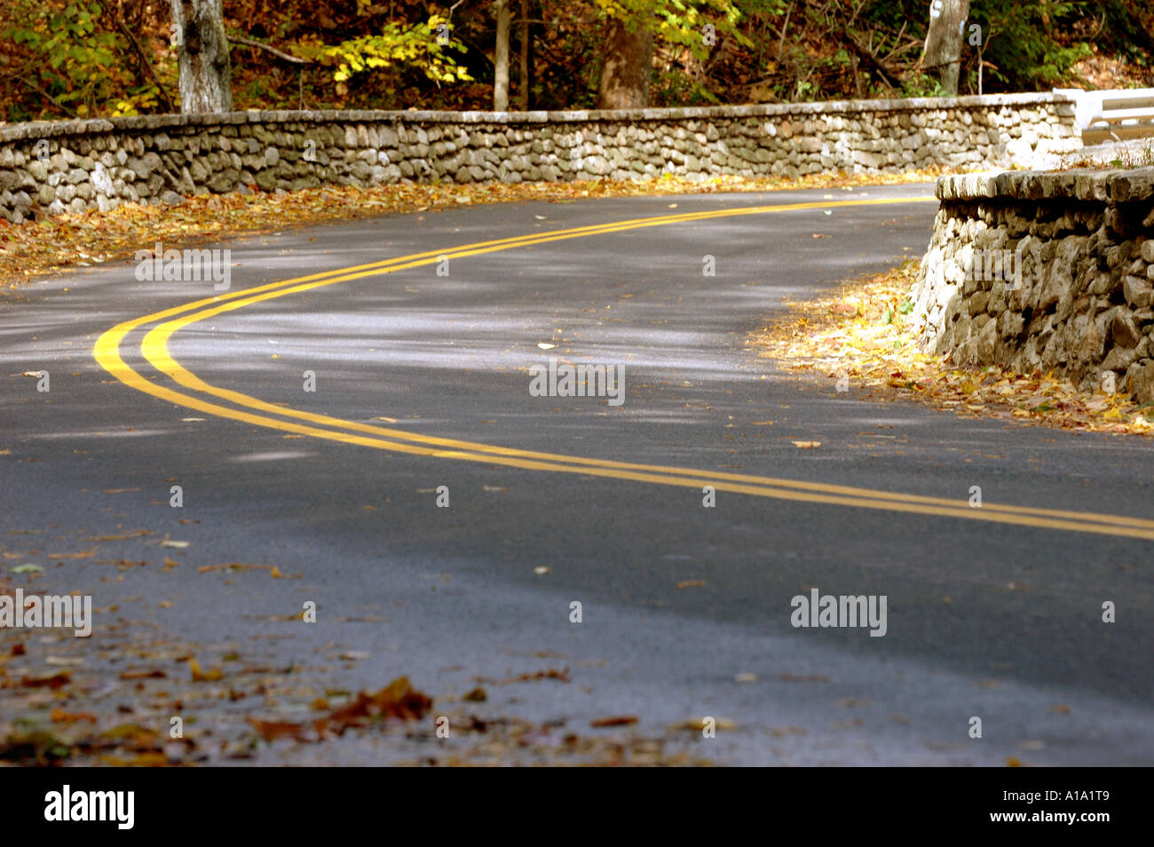 Dead man curve hi-res stock photography and images - Alamy