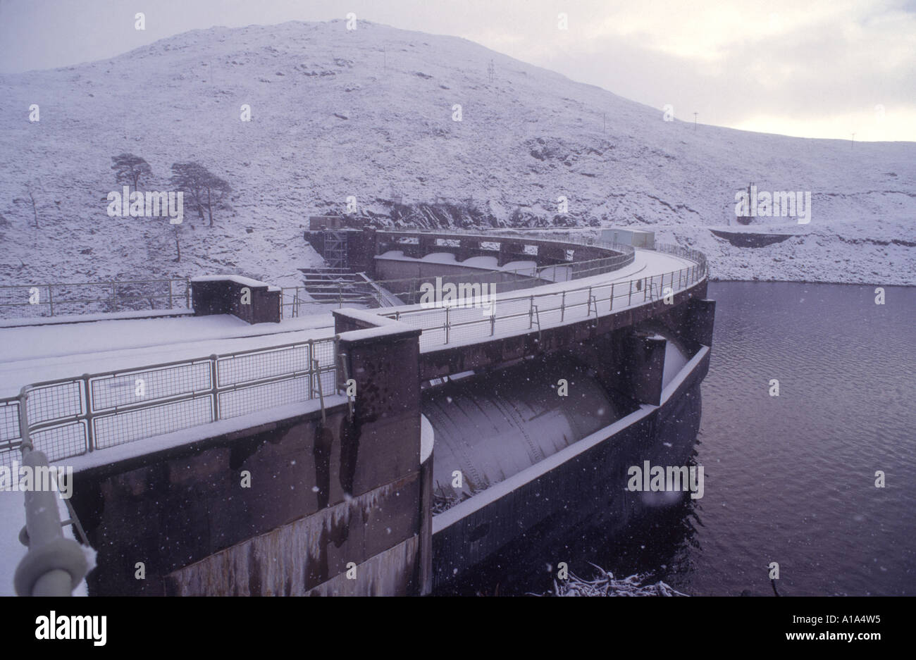 Loch Monar Dam High Resolution Stock Photography and Images - Alamy
