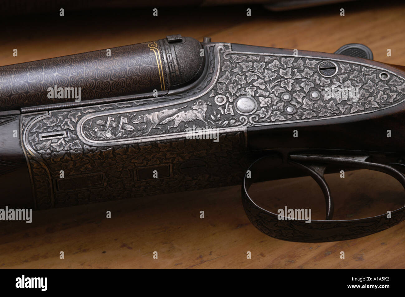 Vintage shotgun circa 1900's Stock Photo - Alamy