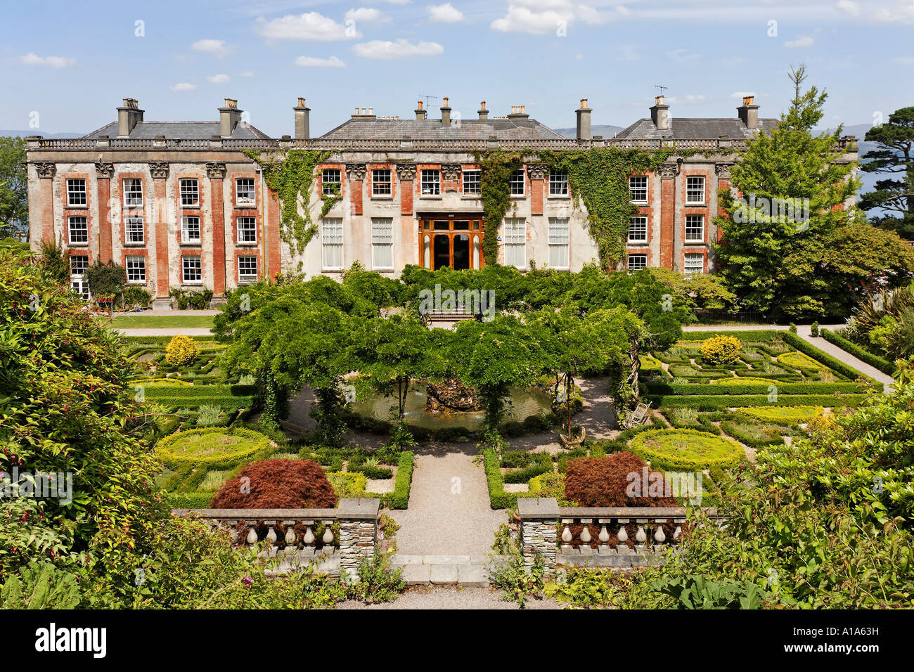 Palace and the gardens of Bantry House, Cork, Ireland Stock Photo - Alamy