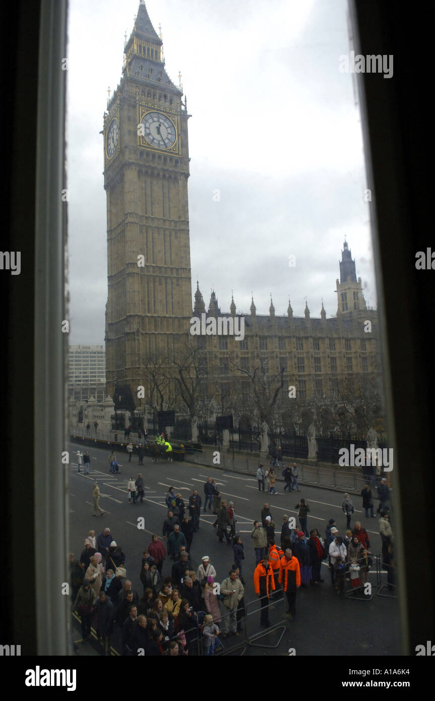 big ben through window of number one parliament street Stock Photo - Alamy