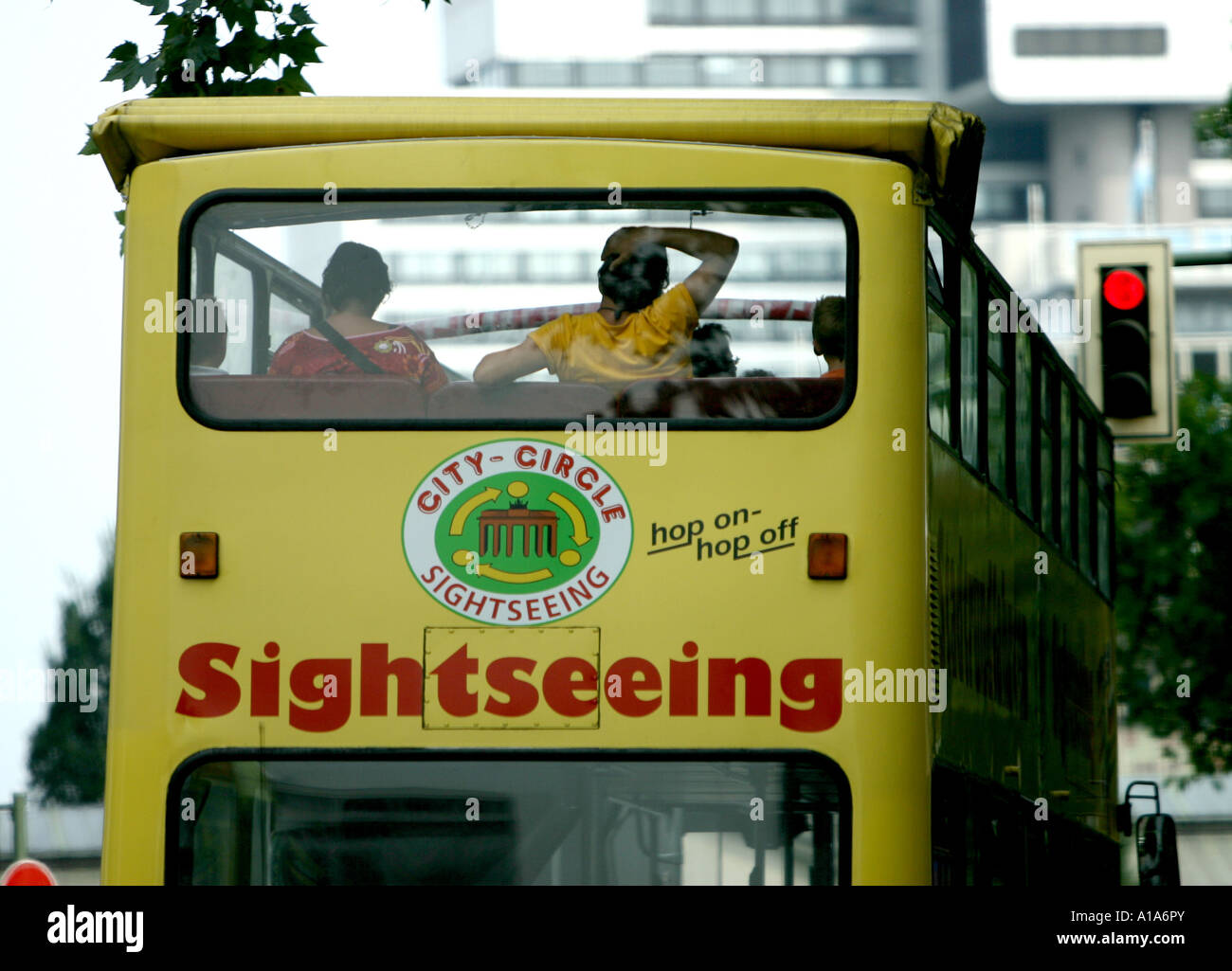 Berlin kurfuerstendamm sightseeing bus hi-res stock photography and ...