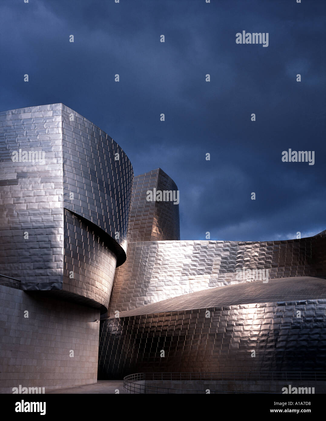 Titanium covered guggenheim bilbao hi-res stock photography and images ...