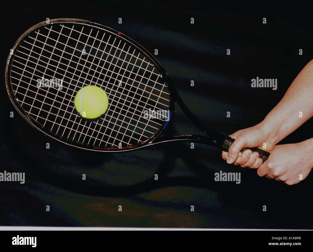 Tennis raquet strings hi-res stock photography and images - Alamy