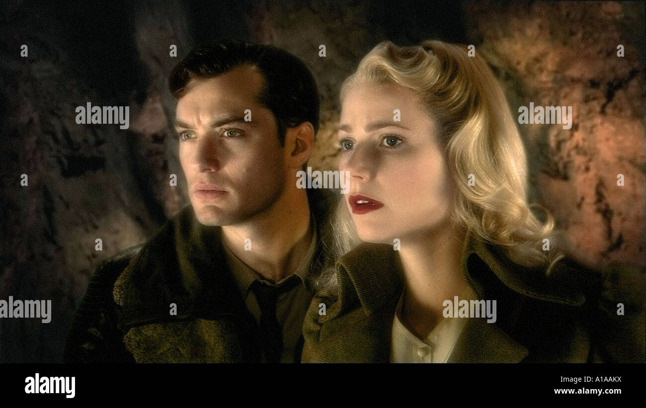 Sky captain and the world of tomorrow Year 2005 Director Kerry Conran ...