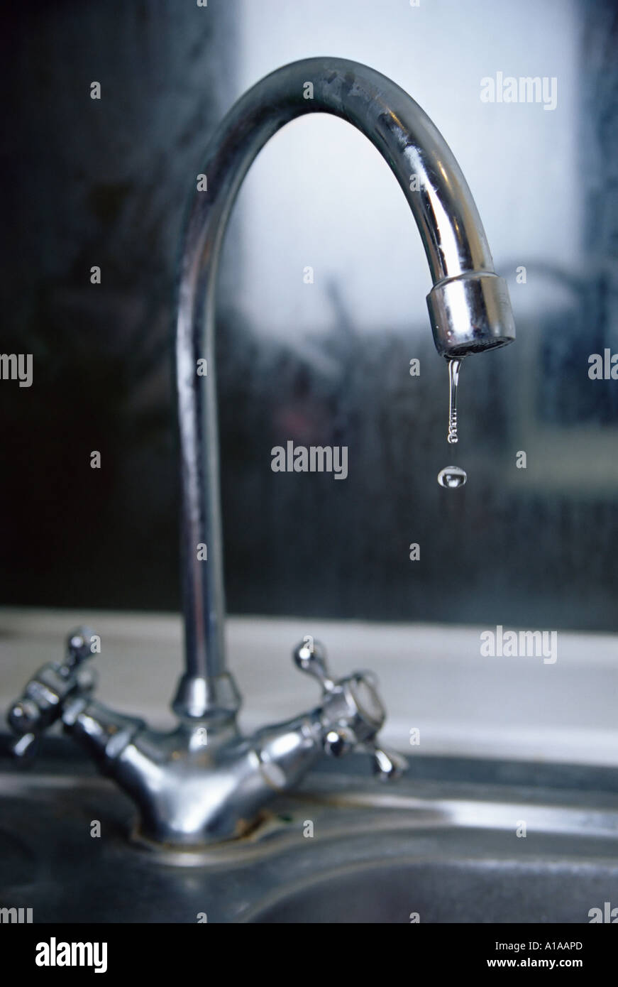 Kitchen tap hi-res stock photography and images - Alamy