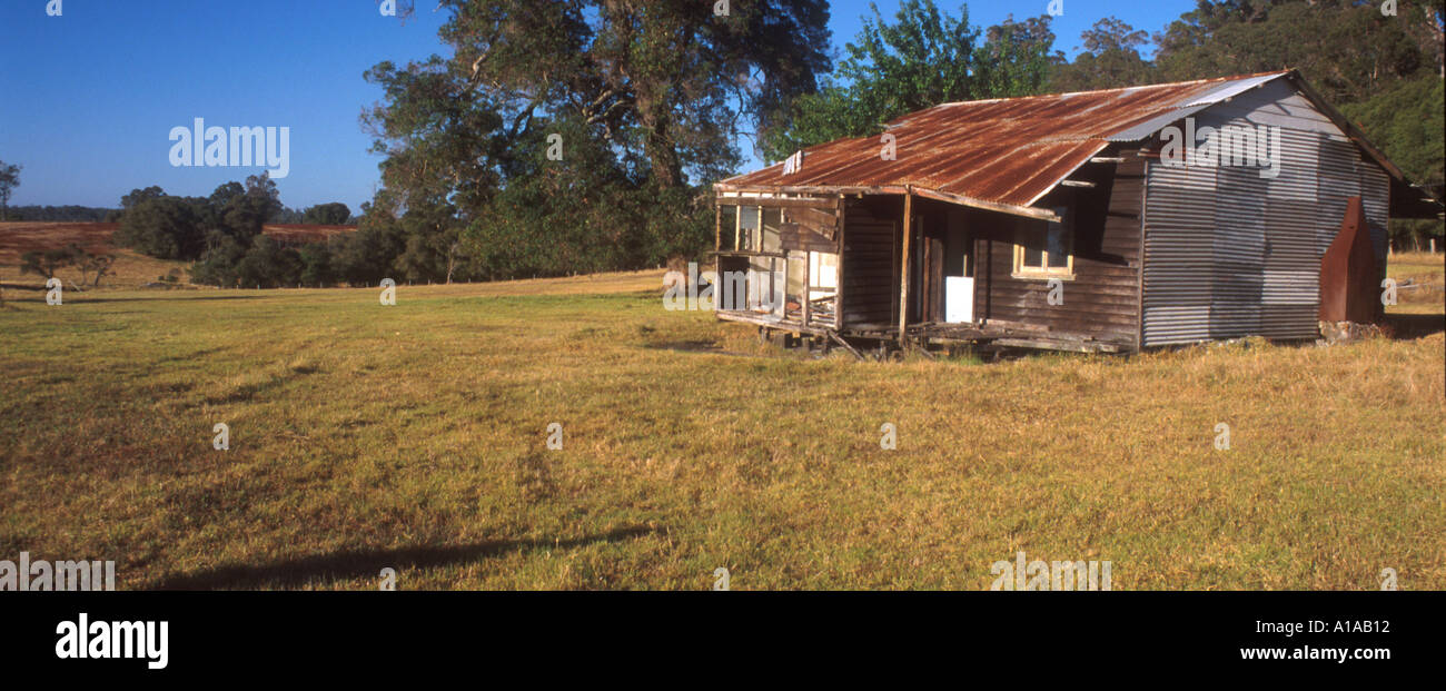Pioneering shack Southwest Australia Stock Photo - Alamy