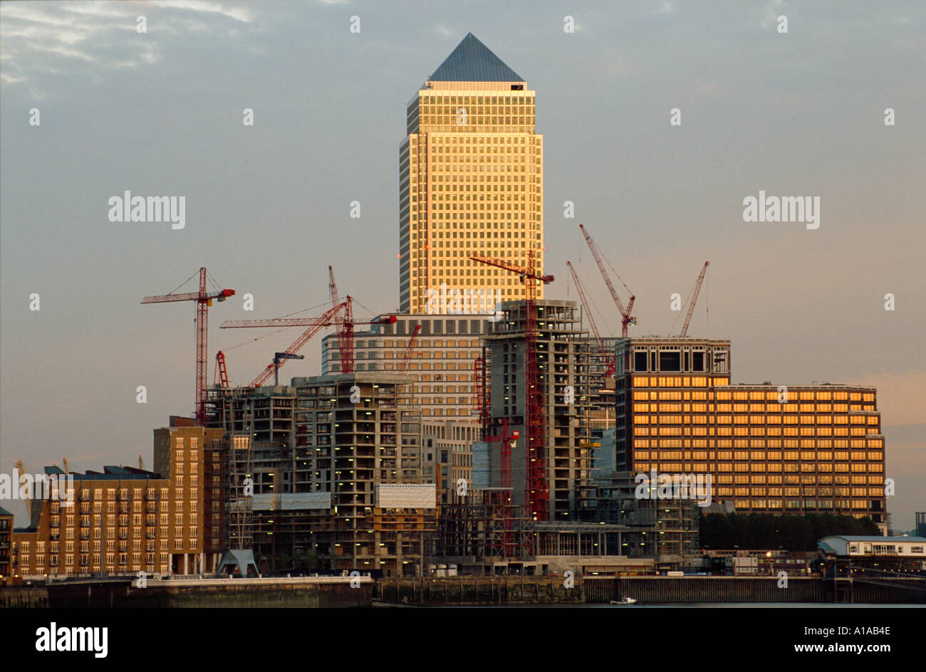 London Docklands under construction in 1998 Stock Photo - Alamy
