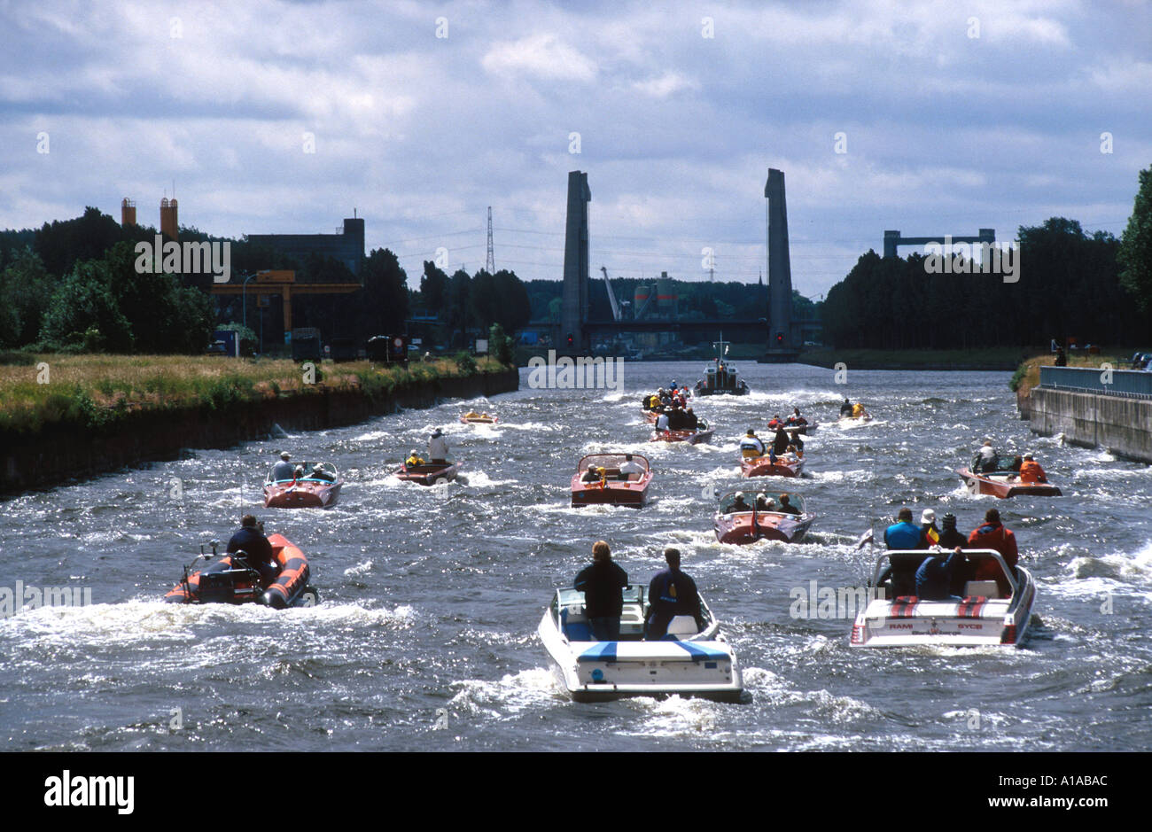 Eco boating on the waterways hi-res stock photography and images - Alamy