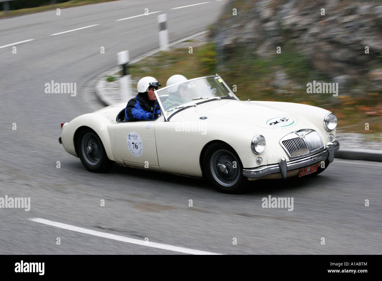 Mg spider hi-res stock photography and images - Alamy
