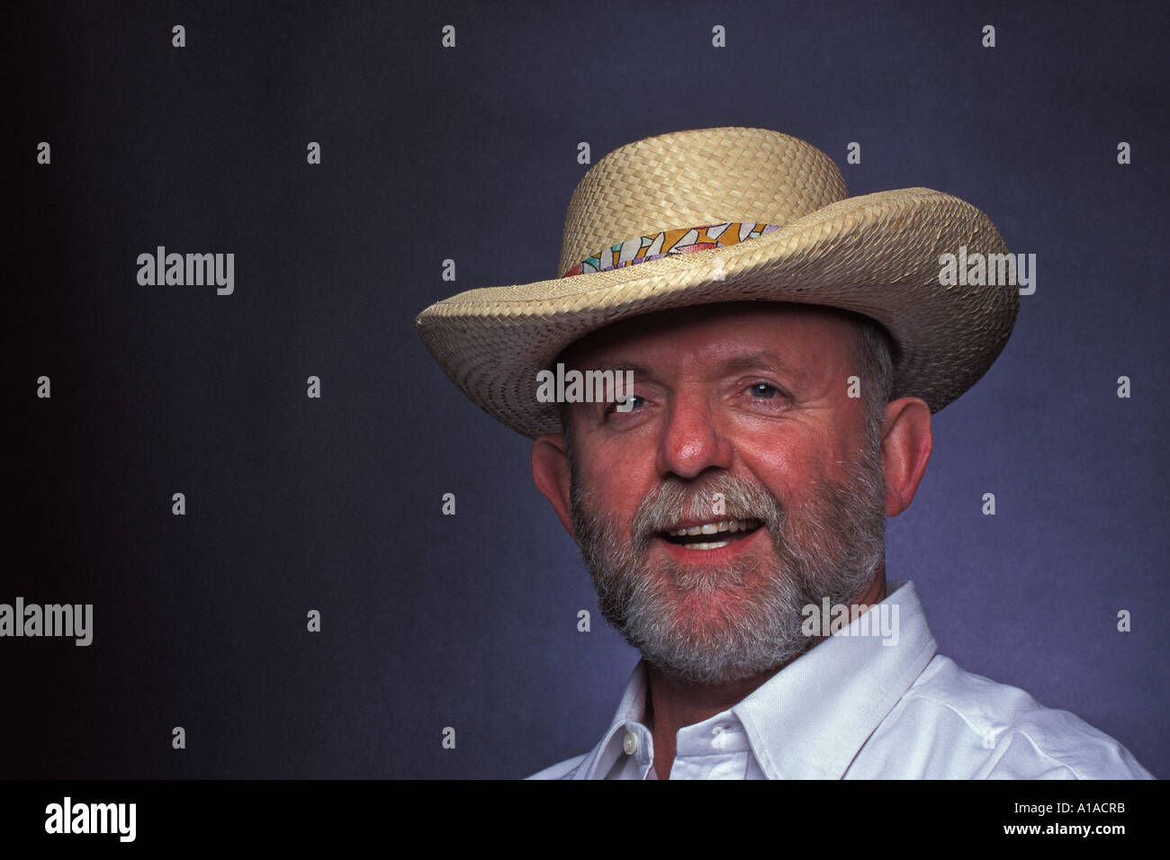 Hat made of straw hi-res stock photography and images - Alamy