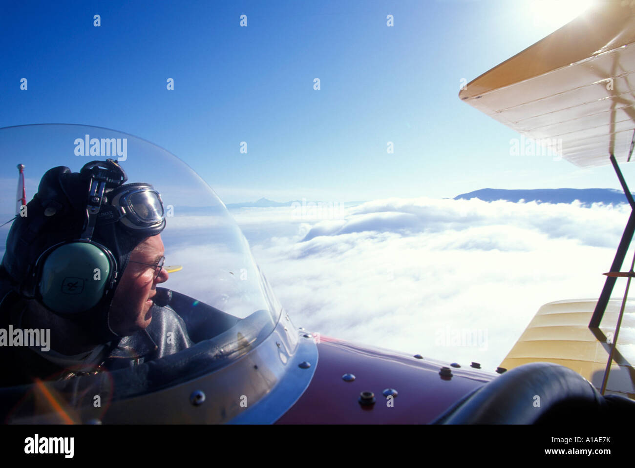 USA Washington Rod Magner pilots TravelAir Biplane over Orcas Island ...