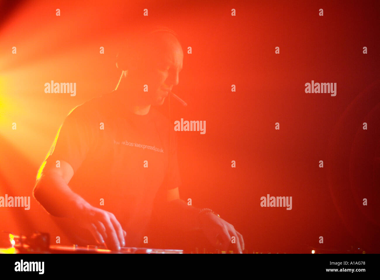 Dj decks club hi-res stock photography and images - Alamy