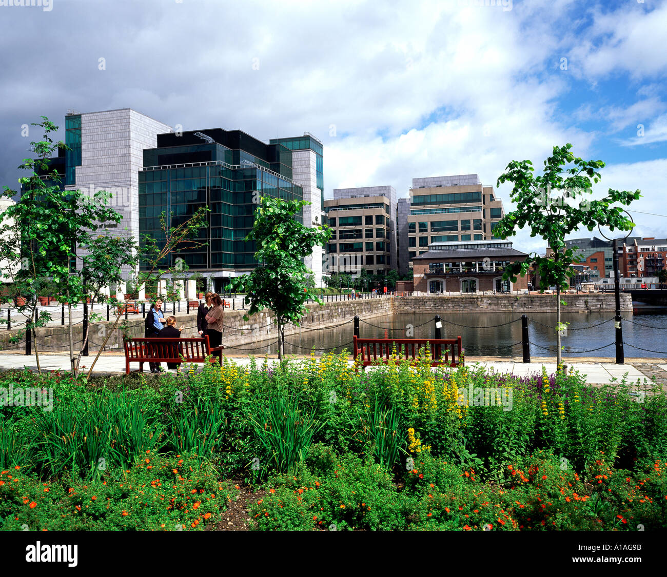 Center hi-res stock photography and images - Alamy