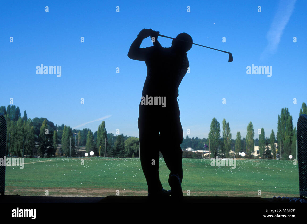 Driving range golf silhouette hi-res stock photography and images - Alamy