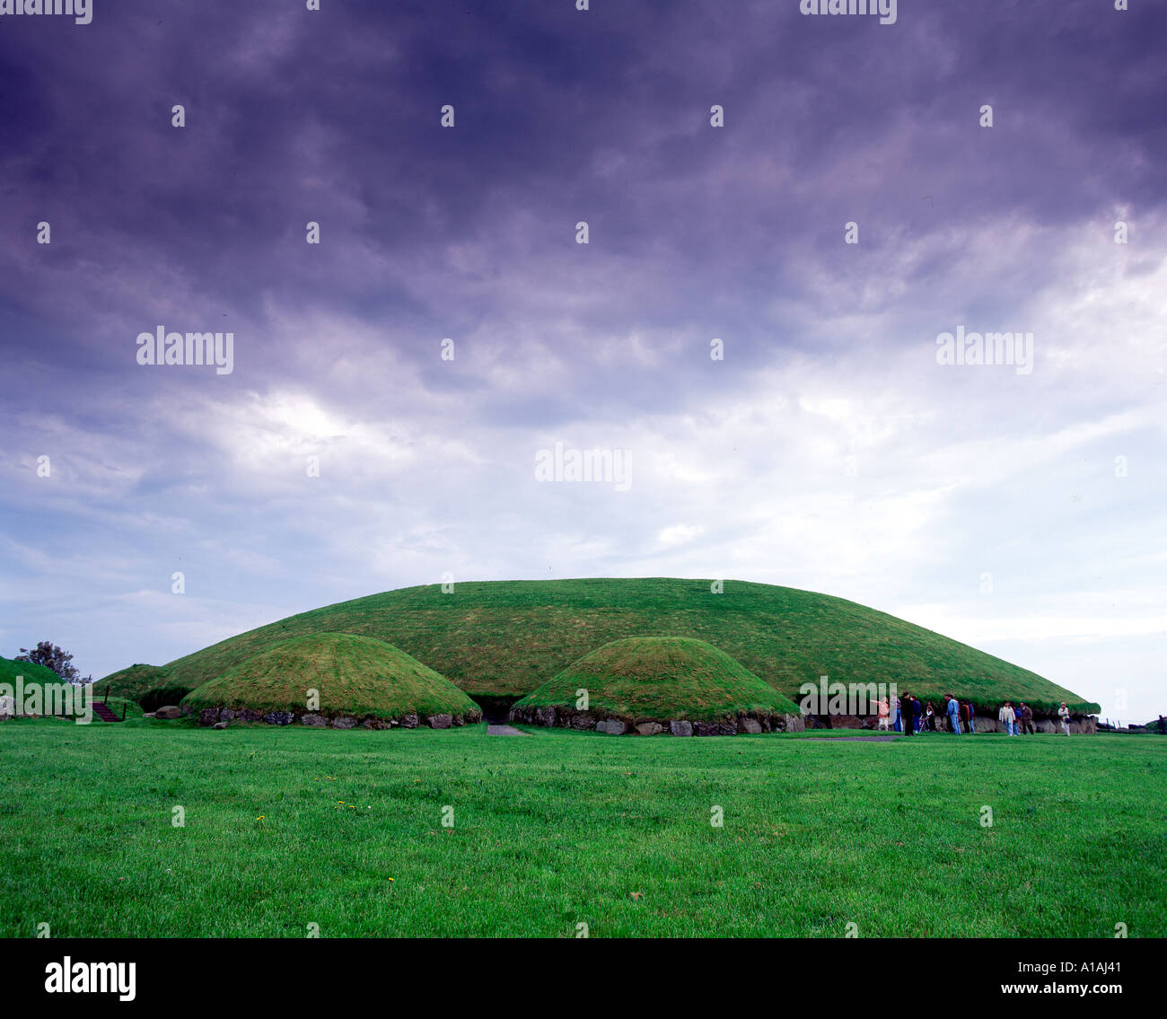 Knowth Co Meath Ireland Stock Photo - Alamy