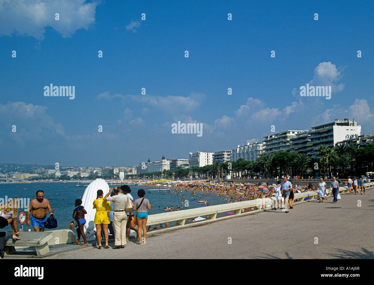 Cannes beaches hi-res stock photography and images - Alamy
