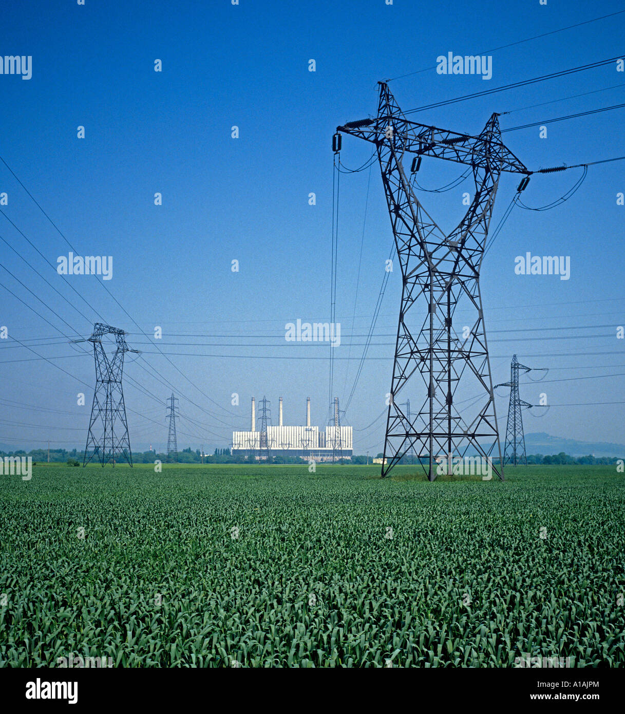 Electricity pylons france hi-res stock photography and images - Alamy