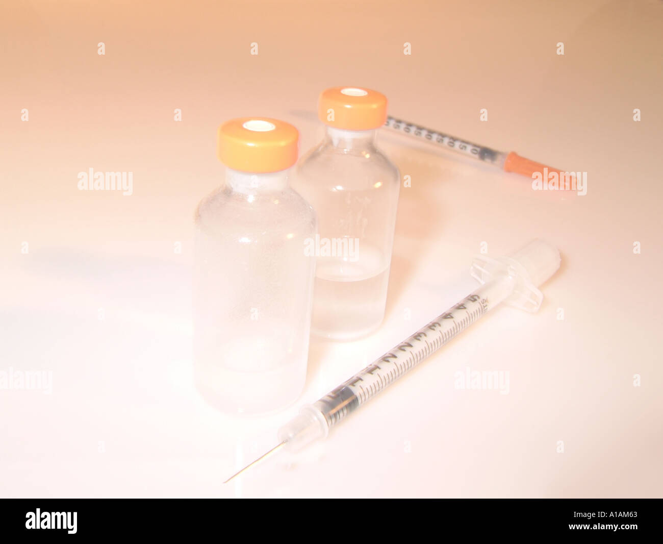 Syringes with insulin bottles Stock Photo - Alamy