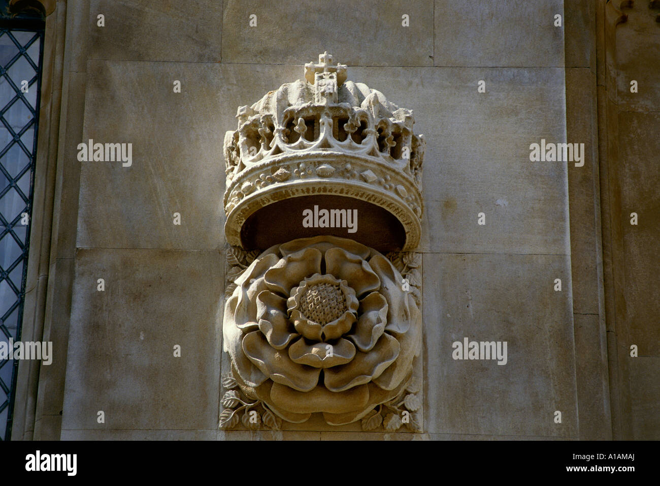 Detail of carved crown and stone rose adorning King s College Cambridge ...