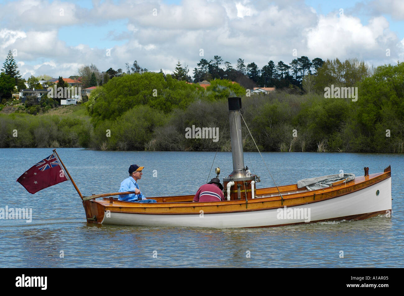 Steam powered boat hi-res stock photography and images - Alamy