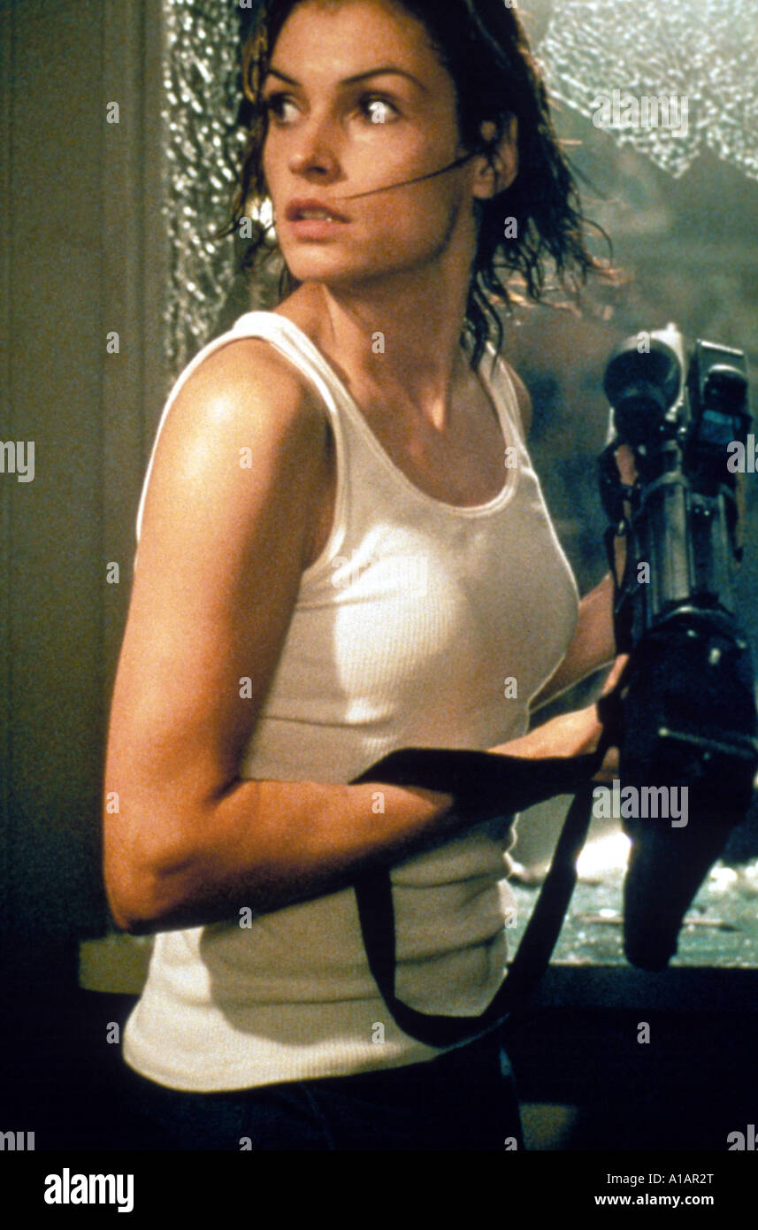 Deep Rising Year 1998 Director Stephen Sommers Famke Janssen Stock ...