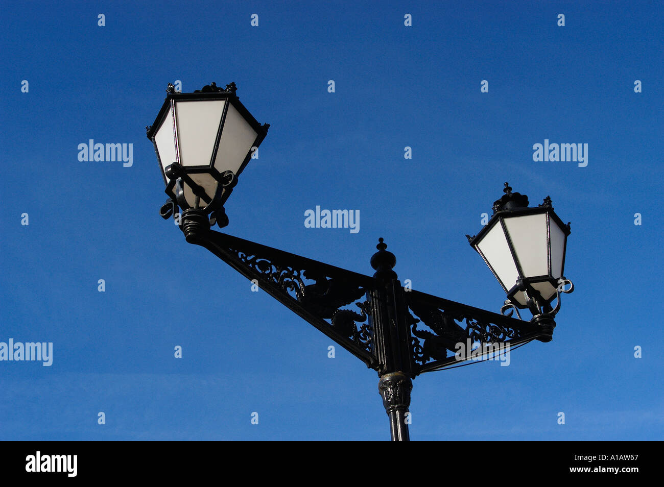 Street light with two lamps hi-res stock photography and images - Alamy