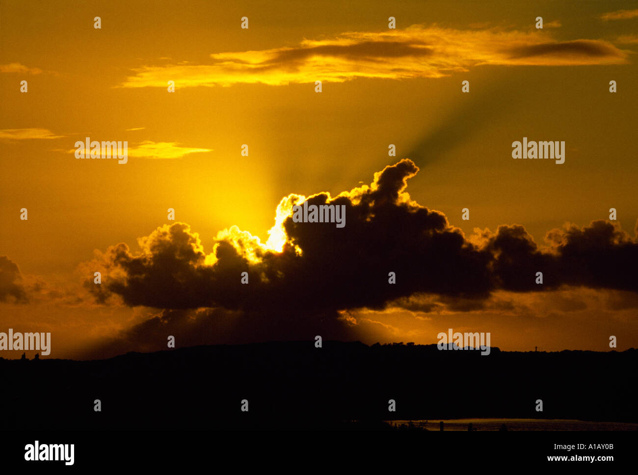 Heavenly light shaft clouds hi-res stock photography and images - Alamy