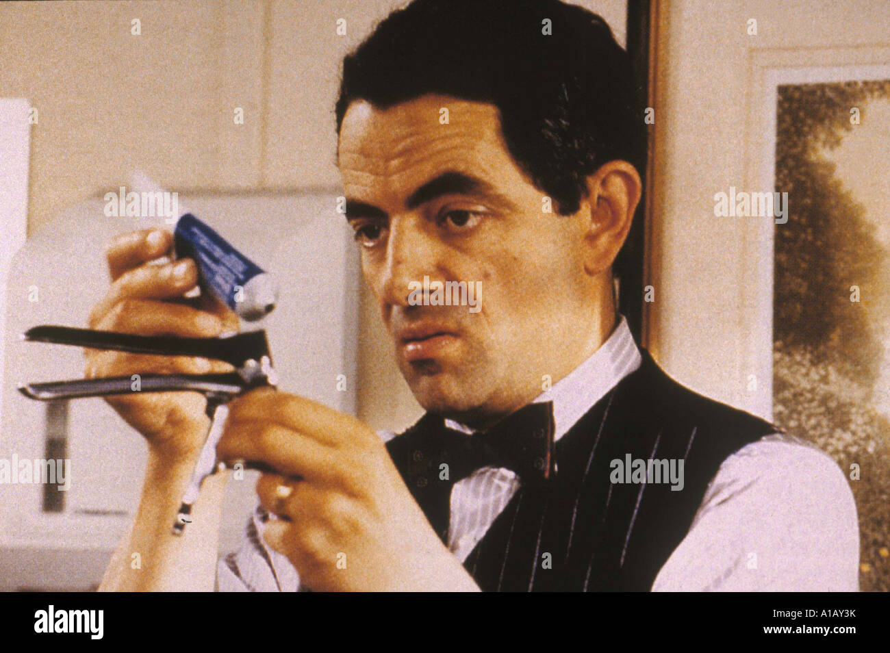 Rowan atkinson 2000 hi-res stock photography and images - Alamy