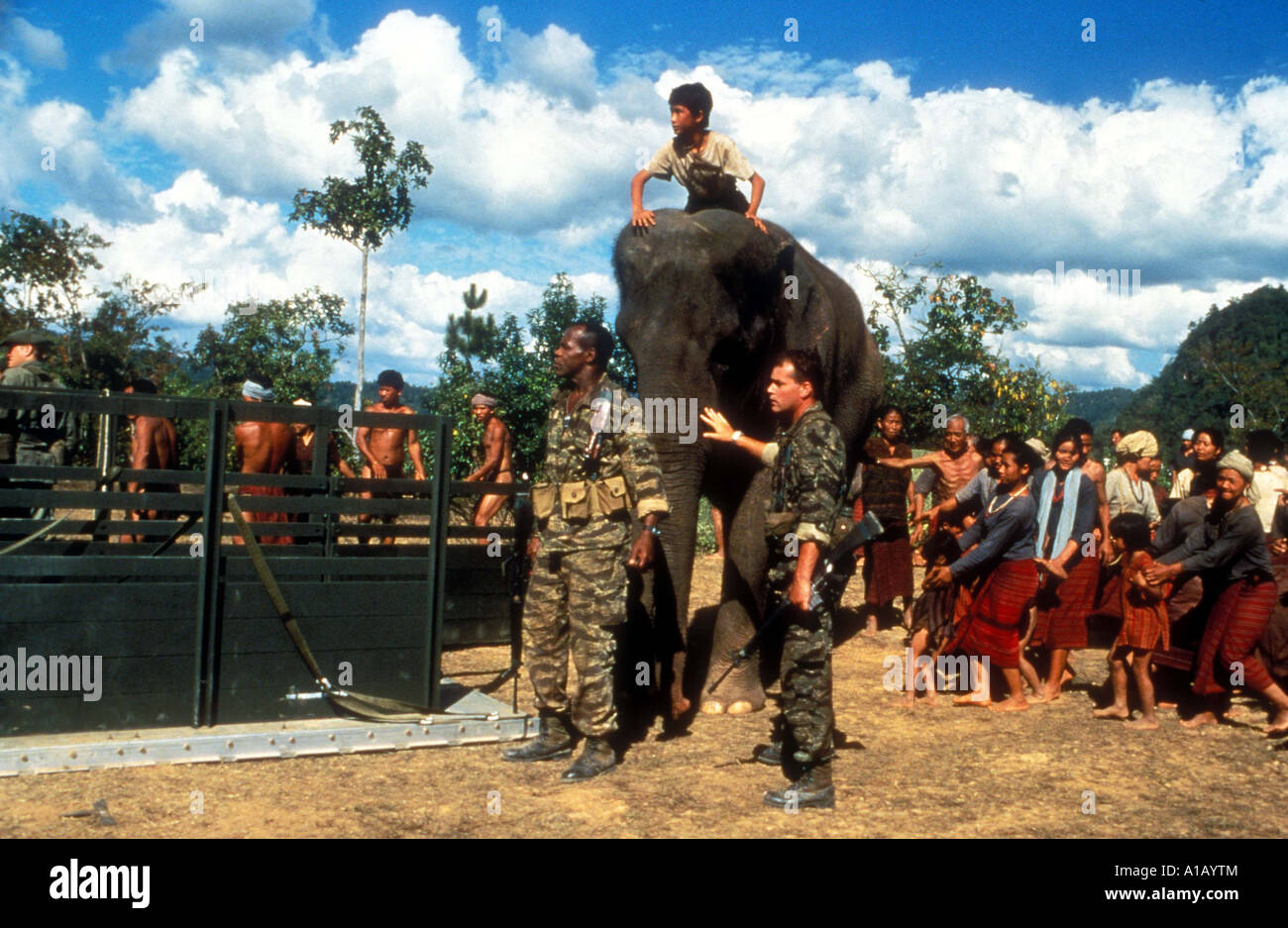 Operation Dumbo Drop Year 1995 Director Simon Wincer Danny Glover Ray ...