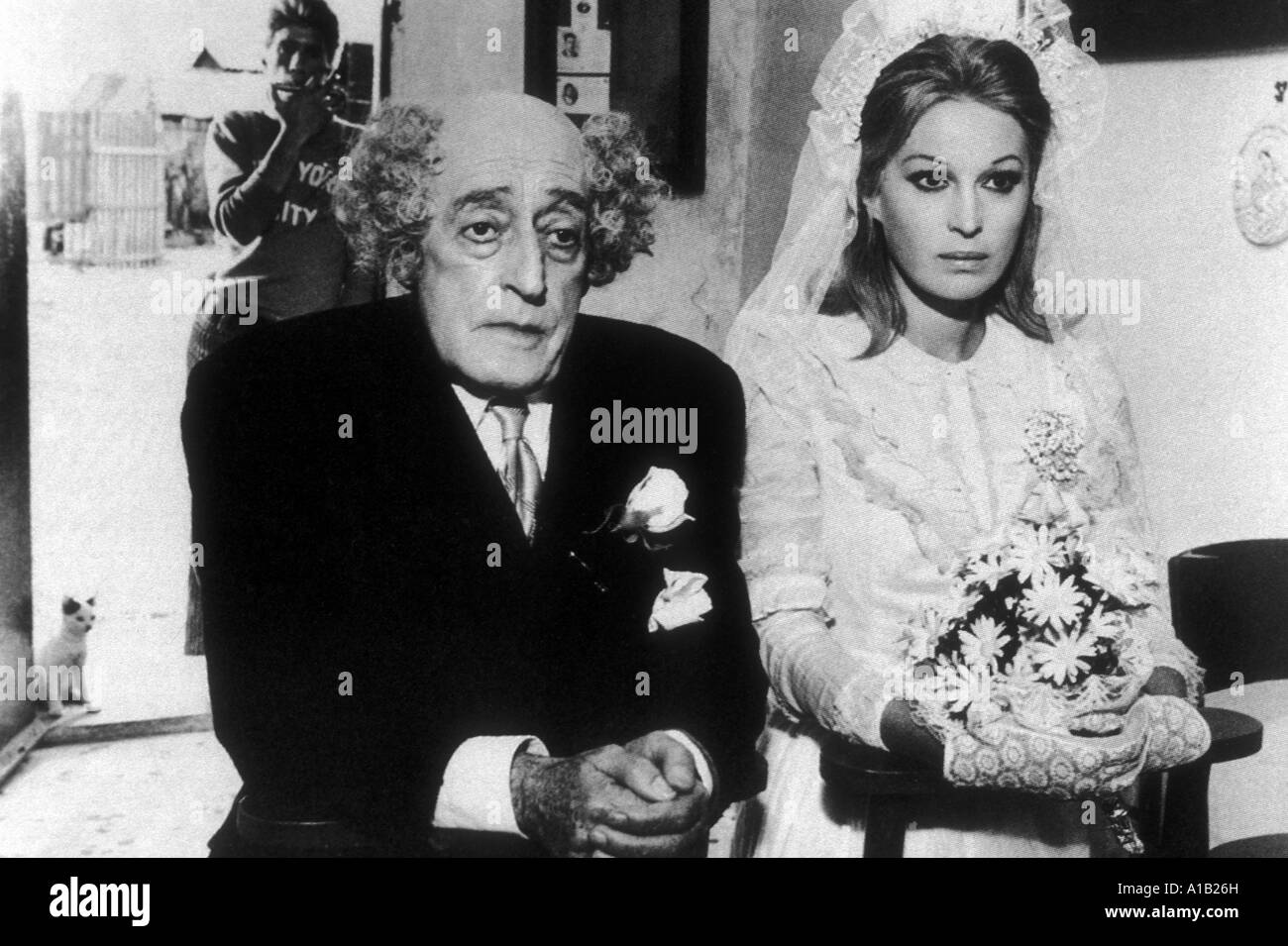 Le Streghe Year 1966 Director Pier Paolo Pasolini Silvana Mangano Toto ...