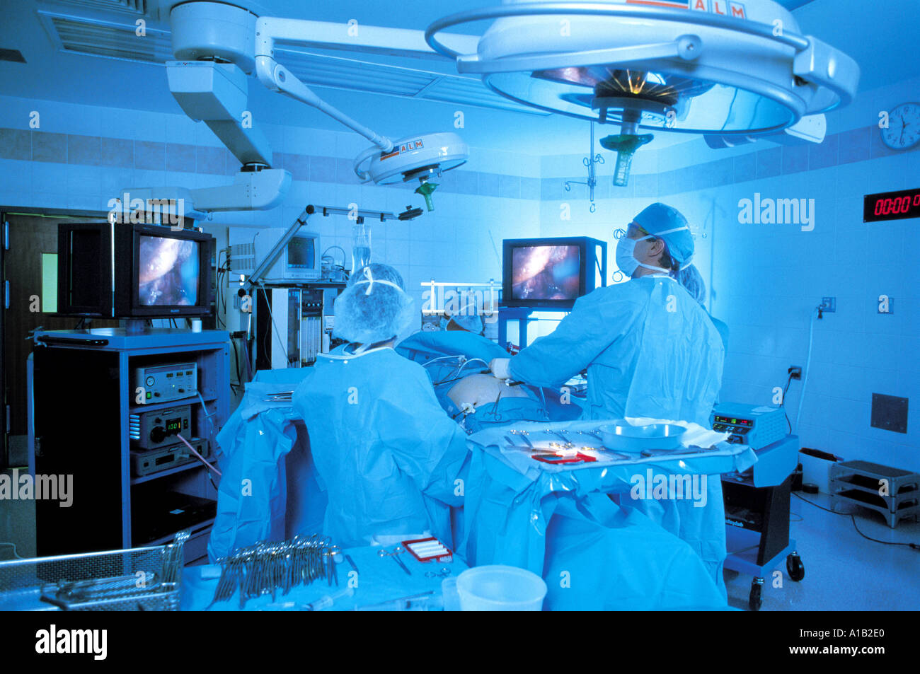 Laparoscopic hi-res stock photography and images - Alamy