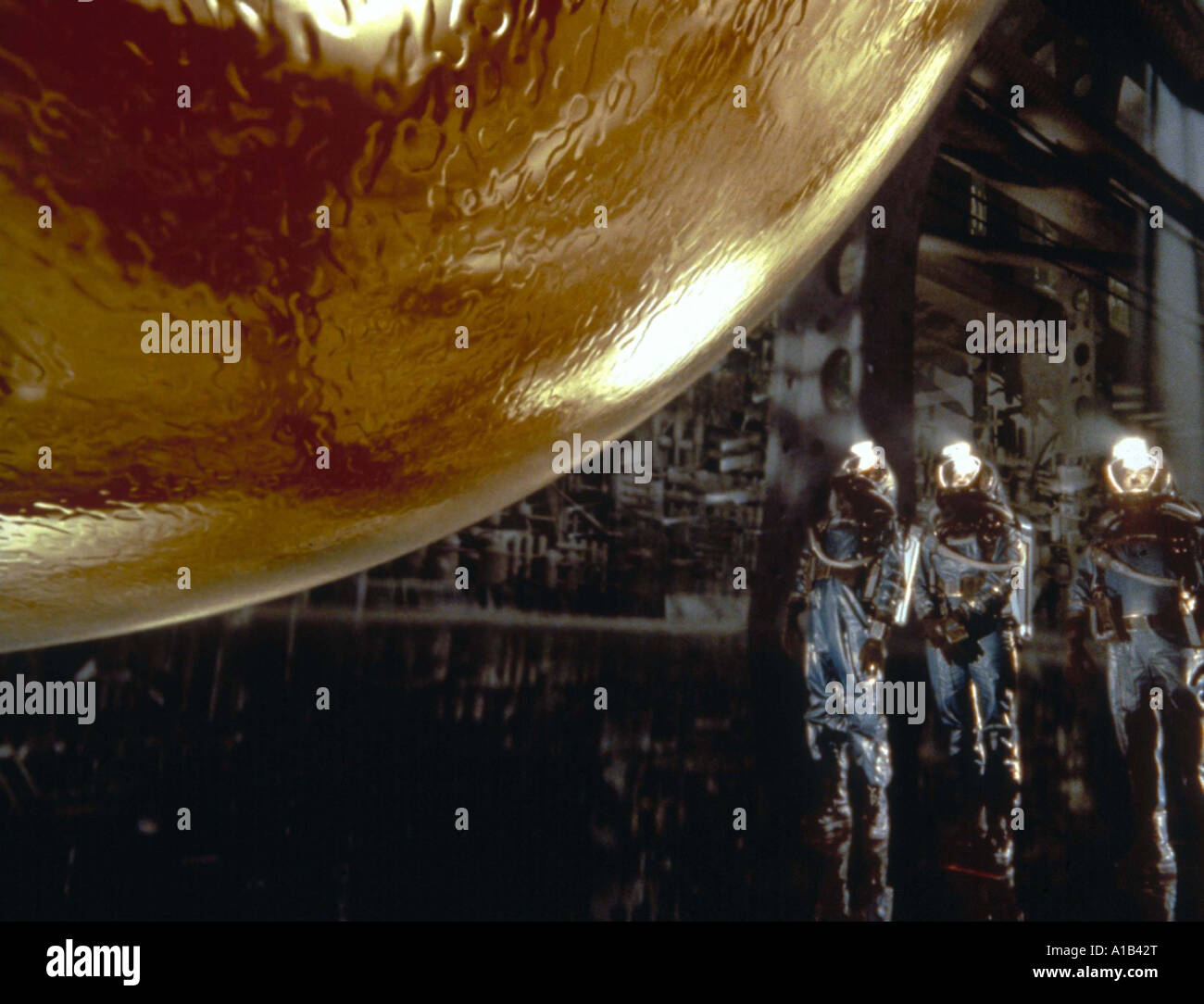 Sphere 1998 hi-res stock photography and images - Alamy