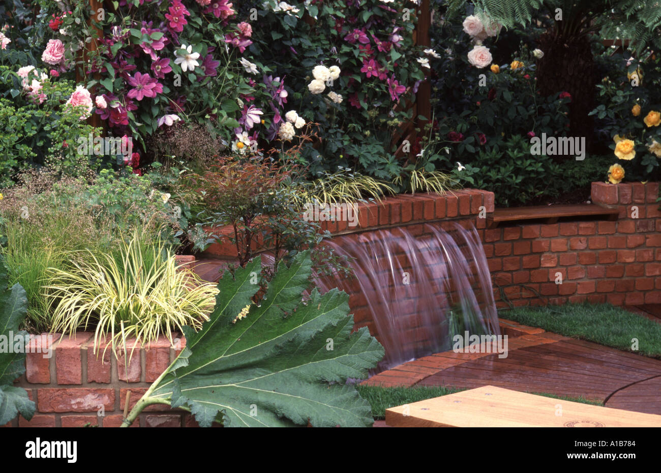 Cascading water feature into My Retreat garden Chelsea Flower Show ...