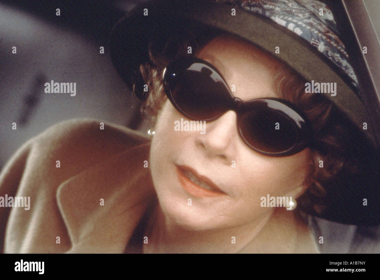 Guarding Tess Year 1994 Director Hugh Wilson Shirley MacLaine Stock ...