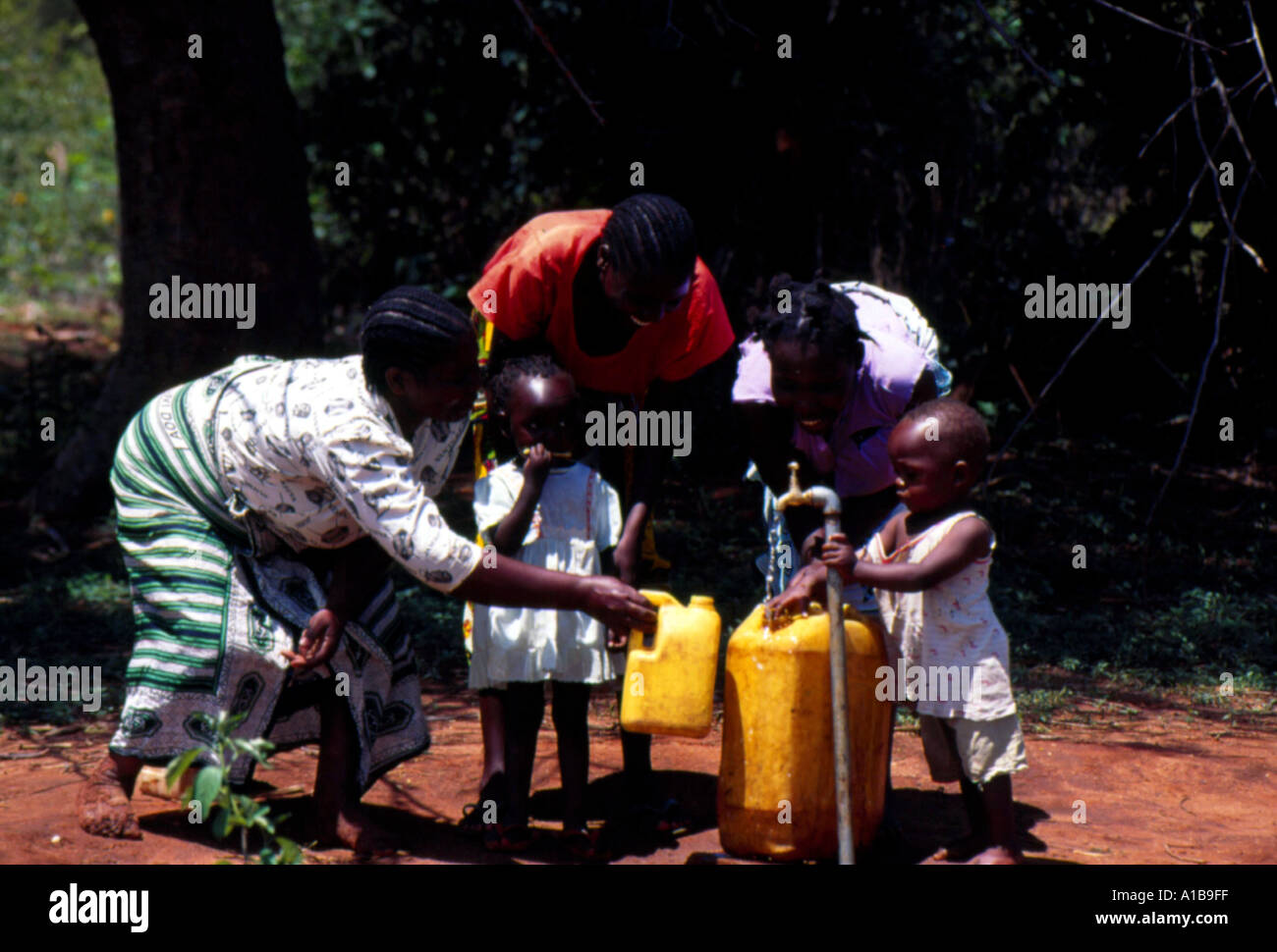 Indigenous community project hi-res stock photography and images - Alamy