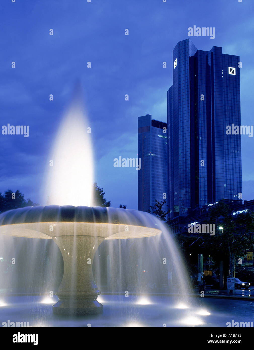 Deusche bank hi-res stock photography and images - Alamy