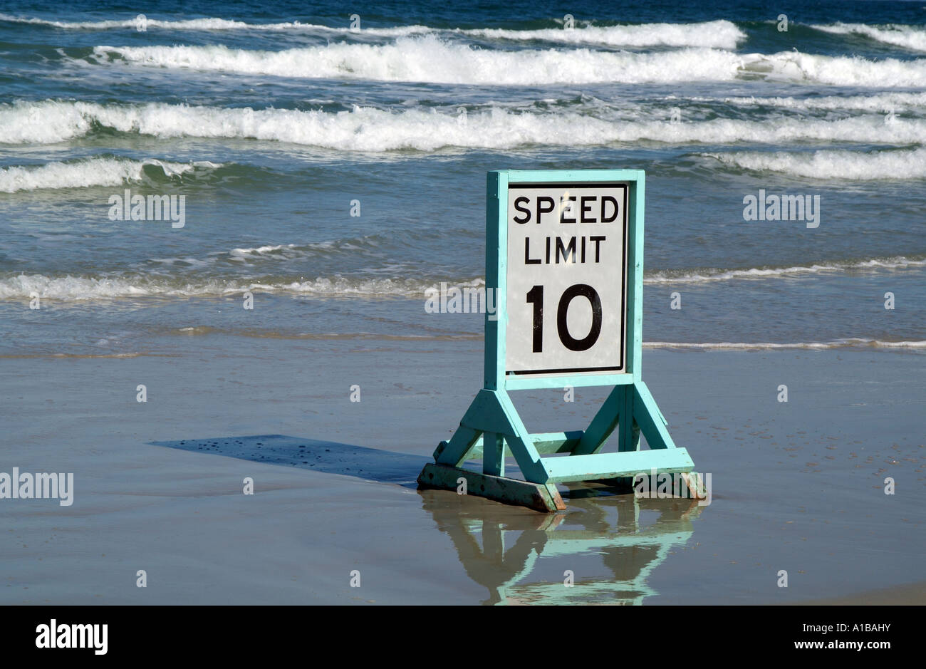 Speed limit sign. 10mph. Daytona Beach Florida USA Stock Photo - Alamy